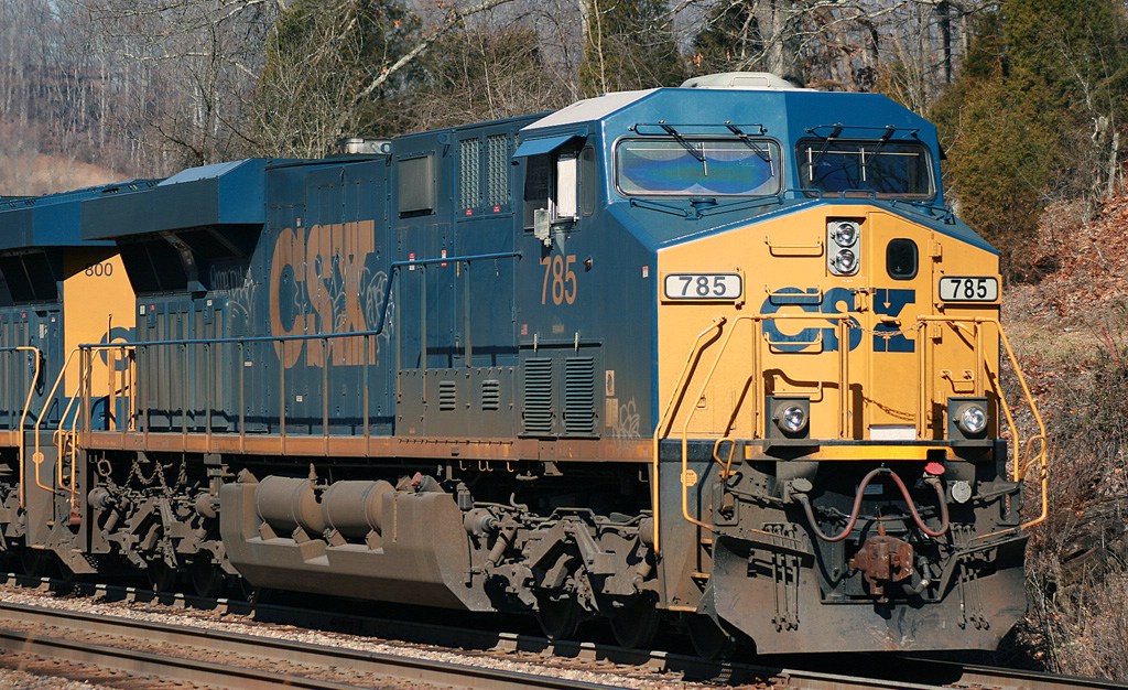 CSX 785